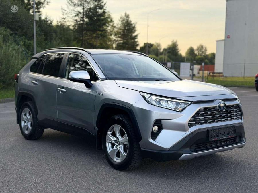 Серый Тойота РАВ 4 2019 в Вильнюс, объемом двигателя 2.50 л и пробегом 101 тыс. км за 26400 €, фото 7 на AUTOMOTO.COM.LV