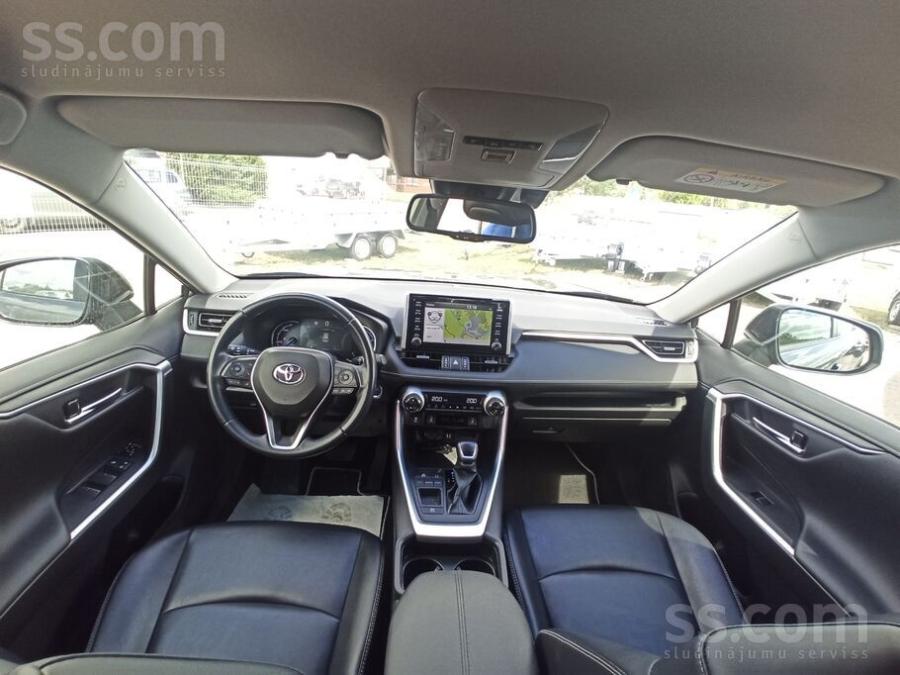 Grey Toyota RAV4 2019 in Daugavpils, with an engine capacity of 2.50 L and mileage of 0 thousand km for 23300 €, photo 19 on AUTOMOTO.COM.LV