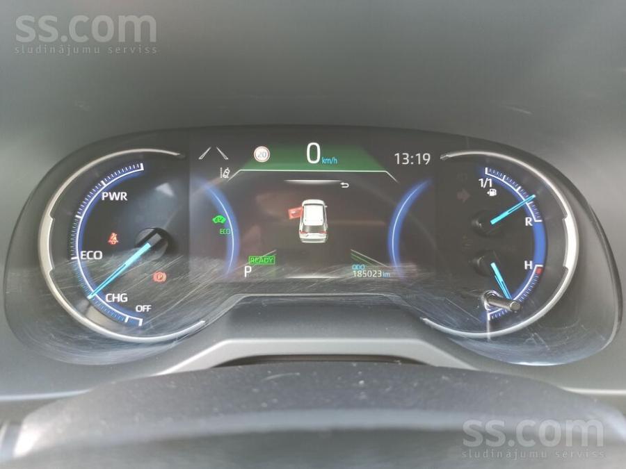Grey Toyota RAV4 2019 in Daugavpils, with an engine capacity of 2.50 L and mileage of 0 thousand km for 23300 €, photo 21 on AUTOMOTO.COM.LV