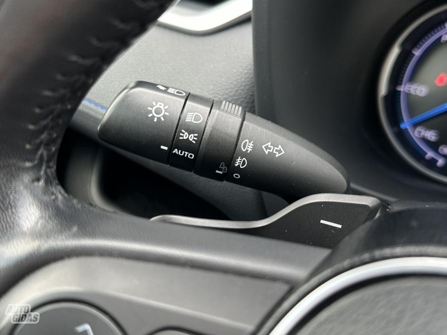 Grey Toyota RAV4 2019 in Kaunas, with an engine capacity of 2.50 L and mileage of 125 thousand km for 26774 €, photo 22 on AUTOMOTO.COM.LV