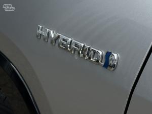 Grey Toyota RAV4 2019 in Kaunas, with an engine capacity of 2.50 L and mileage of 125 thousand km for 26774 €, photo 32 on AUTOMOTO.COM.LV