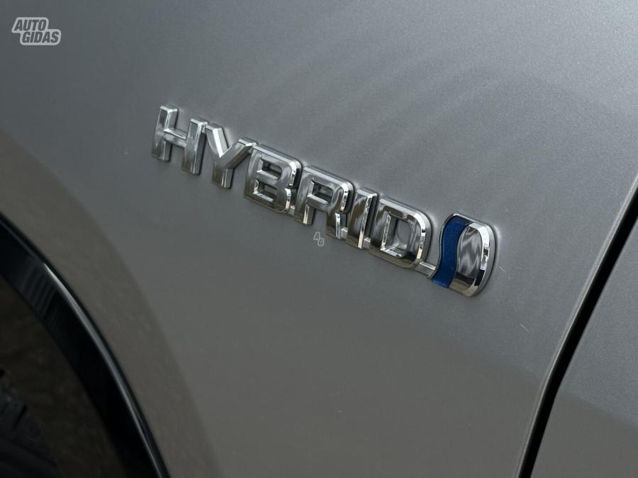 Grey Toyota RAV4 2019 in Kaunas, with an engine capacity of 2.50 L and mileage of 125 thousand km for 26774 €, photo 32 on AUTOMOTO.COM.LV