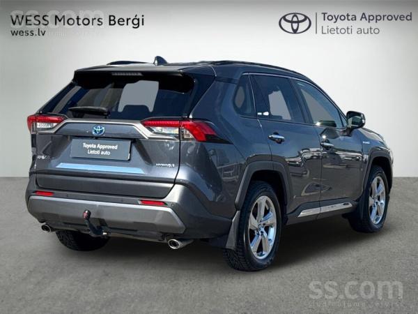 Pelēks Toyota RAV4 2019 Rīga, ar dzinēja tilpumu 2.50 L un nobraukumu 145 tūkst. km par 27490 €, foto 2 vietnē AUTOMOTO.COM.LV