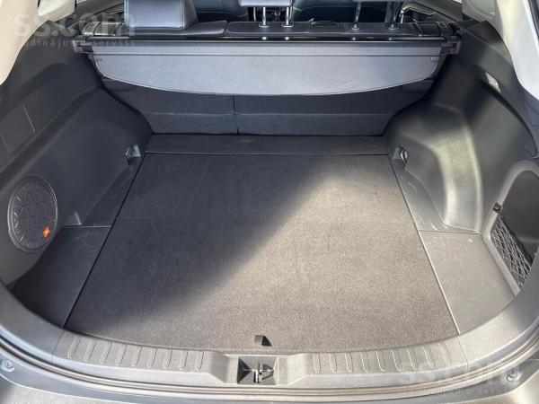 Pelēks Toyota RAV4 2019 Rīga, ar dzinēja tilpumu 2.50 L un nobraukumu 145 tūkst. km par 27490 €, foto 10 vietnē AUTOMOTO.COM.LV