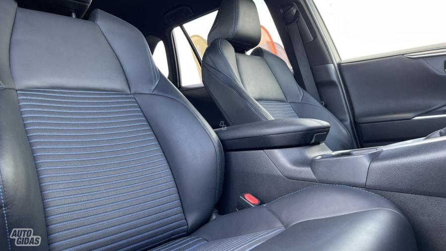Pelēks Toyota RAV4 2019 Marijampole, ar dzinēja tilpumu 2.50 L un nobraukumu 176 tūkst. km par 22200 €, foto 14 vietnē AUTOMOTO.COM.LV