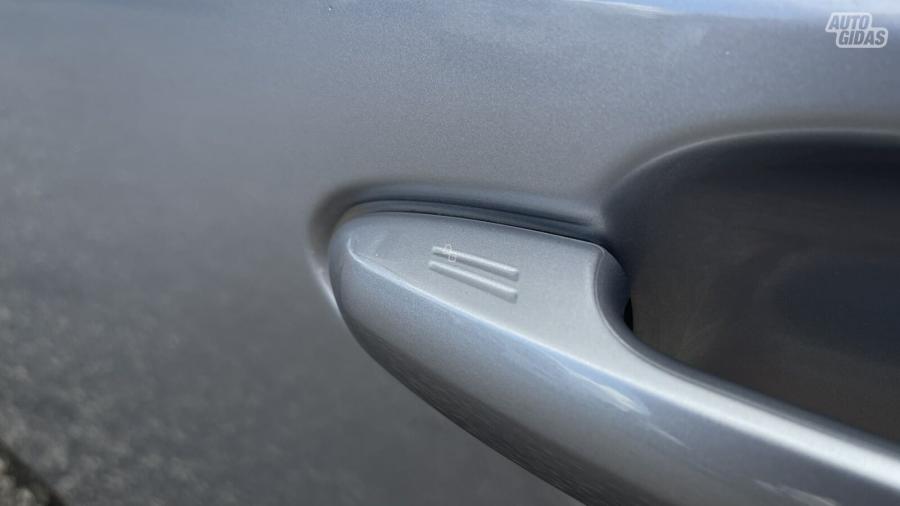Pelēks Toyota RAV4 2019 Marijampole, ar dzinēja tilpumu 2.50 L un nobraukumu 176 tūkst. km par 22200 €, foto 17 vietnē AUTOMOTO.COM.LV