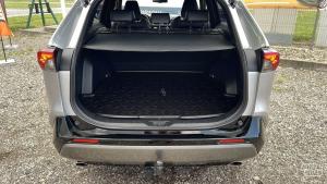 Pelēks Toyota RAV4 2019 Marijampole, ar dzinēja tilpumu 2.50 L un nobraukumu 176 tūkst. km par 22200 €, foto 36 vietnē AUTOMOTO.COM.LV