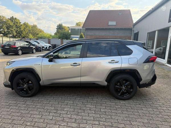 Grey Toyota RAV4 2019 in Vilnius, with an engine capacity of 2.50 L and mileage of 161 thousand km for 23900 €, photo 7 on AUTOMOTO.COM.LV