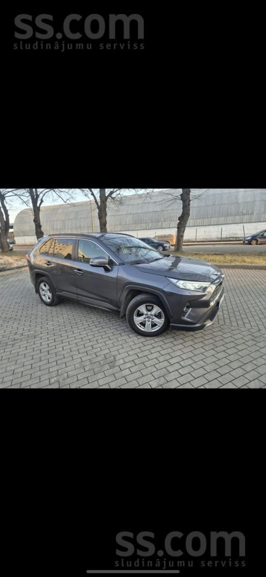 Pelēks Toyota RAV4 2019 Rīga, ar dzinēja tilpumu 2.00 L un nobraukumu 138 tūkst. km par 20500 €, foto 5 vietnē AUTOMOTO.COM.LV