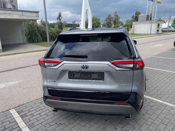 Pelēks Toyota RAV4 2019 Viļņa, ar dzinēja tilpumu 2.50 L un nobraukumu 140 tūkst. km par 23999 €, foto 8 vietnē AUTOMOTO.COM.LV