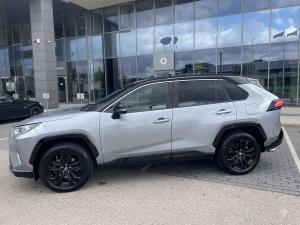Grey Toyota RAV4 2019 in Vilnius, with an engine capacity of 2.50 L and mileage of 140 thousand km for 23999 €, photo 13 on AUTOMOTO.COM.LV