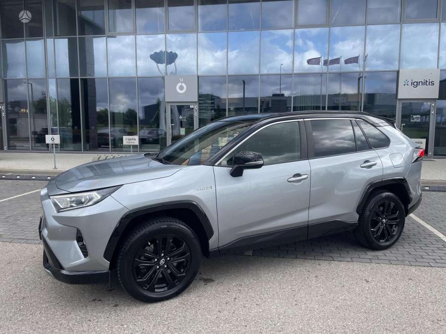 Grey Toyota RAV4 2019 in Vilnius, with an engine capacity of 2.50 L and mileage of 140 thousand km for 23999 €, photo 15 on AUTOMOTO.COM.LV