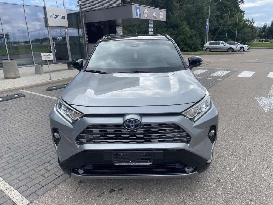 Grey Toyota RAV4 2019 in Vilnius, with an engine capacity of 2.50 L and mileage of 140 thousand km for 23999 €, photo 17 on AUTOMOTO.COM.LV