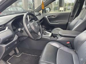 Grey Toyota RAV4 2019 in Vilnius, with an engine capacity of 2.50 L and mileage of 140 thousand km for 23999 €, photo 24 on AUTOMOTO.COM.LV