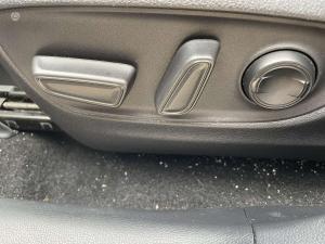 Grey Toyota RAV4 2019 in Vilnius, with an engine capacity of 2.50 L and mileage of 140 thousand km for 23999 €, photo 25 on AUTOMOTO.COM.LV