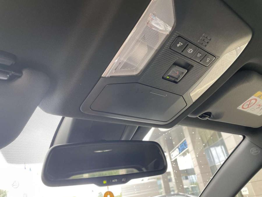 Grey Toyota RAV4 2019 in Vilnius, with an engine capacity of 2.50 L and mileage of 140 thousand km for 23999 €, photo 28 on AUTOMOTO.COM.LV