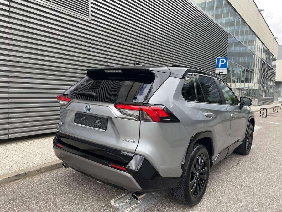 Grey Toyota RAV4 2019 in Vilnius, with an engine capacity of 2.50 L and mileage of 140 thousand km for 23999 €, photo 36 on AUTOMOTO.COM.LV