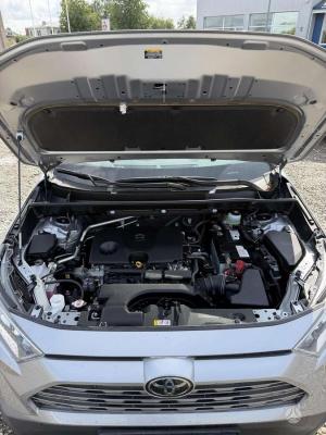 Grey Toyota RAV4 2019 in Siauliai, with an engine capacity of 1.99 L and mileage of 44 thousand km for 15200 €, photo 17 on AUTOMOTO.COM.LV