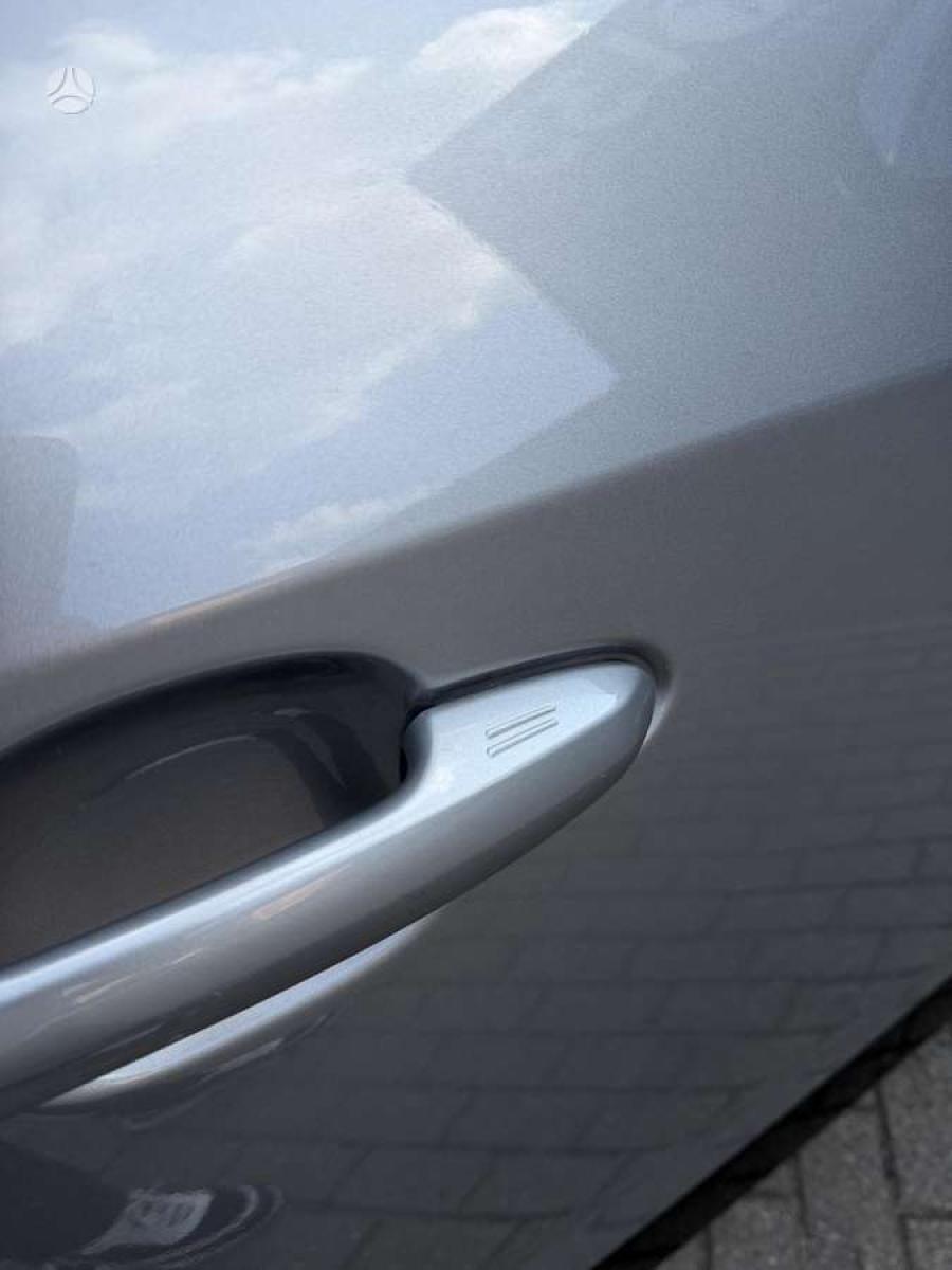 Grey Toyota RAV4 2019 in Vilnius, with an engine capacity of 2.49 L and mileage of 210 thousand km for 22500 €, photo 14 on AUTOMOTO.COM.LV