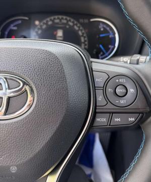 Grey Toyota RAV4 2019 in Vilnius, with an engine capacity of 2.49 L and mileage of 210 thousand km for 22500 €, photo 22 on AUTOMOTO.COM.LV