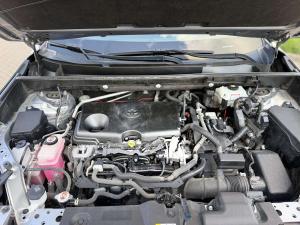 Grey Toyota RAV4 2019 in Vilnius, with an engine capacity of 2.49 L and mileage of 210 thousand km for 22500 €, photo 28 on AUTOMOTO.COM.LV
