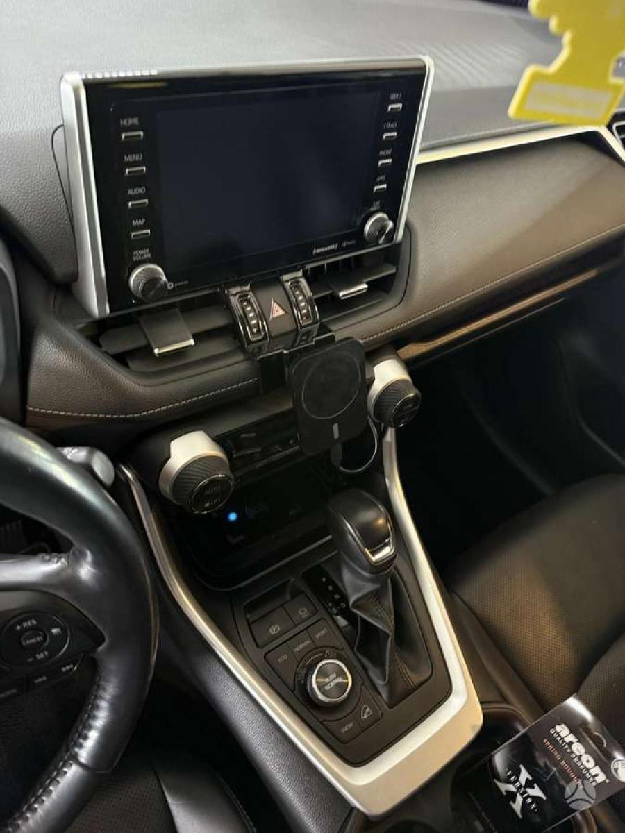 Pelēks Toyota RAV4 2019 Prienai, ar dzinēja tilpumu 2.49 L un nobraukumu 133 tūkst. km par 21200 €, foto 10 vietnē AUTOMOTO.COM.LV