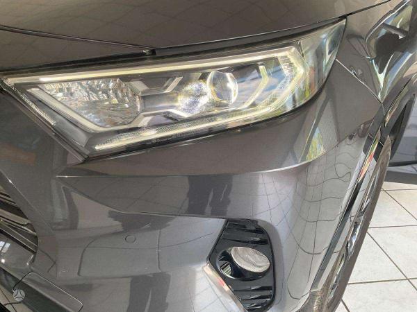 Pelēks Toyota RAV4 2019 Daugavpils, ar dzinēja tilpumu 2.49 L un nobraukumu 69 tūkst. km par 27950 €, foto 7 vietnē AUTOMOTO.COM.LV