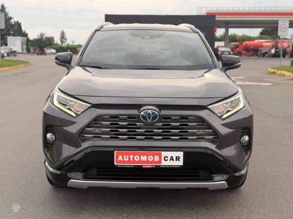 Тойота РАВ 4 2019 в Вильнюс на AUTOMOTO.COM.LV Серый Тойота РАВ 4 2019 в Вильнюс, объемом двигателя 2.49 л и пробегом 100 тыс. км за 27650 €, фото 5 на AUTOMOTO.COM.LV