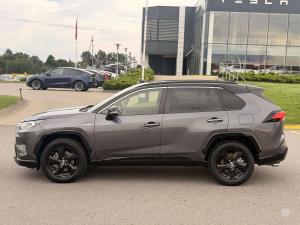 Grey Toyota RAV4 2019 in Vilnius, with an engine capacity of 2.49 L and mileage of 100 thousand km for 27650 €, photo 10 on AUTOMOTO.COM.LV
