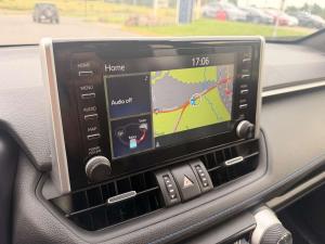 Grey Toyota RAV4 2019 in Vilnius, with an engine capacity of 2.49 L and mileage of 100 thousand km for 27650 €, photo 27 on AUTOMOTO.COM.LV