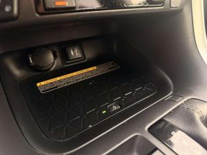 Grey Toyota RAV4 2019 in Vilnius, with an engine capacity of 2.49 L and mileage of 100 thousand km for 27650 €, photo 32 on AUTOMOTO.COM.LV