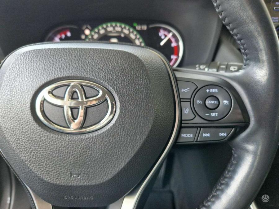 Pelēks Toyota RAV4 2019 Viļņa, ar dzinēja tilpumu 1.99 L un nobraukumu 135 tūkst. km par 22500 €, foto 11 vietnē AUTOMOTO.COM.LV
