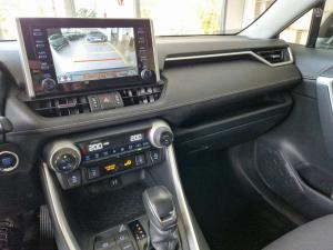 Pelēks Toyota RAV4 2019 Viļņa, ar dzinēja tilpumu 1.99 L un nobraukumu 135 tūkst. km par 22500 €, foto 15 vietnē AUTOMOTO.COM.LV