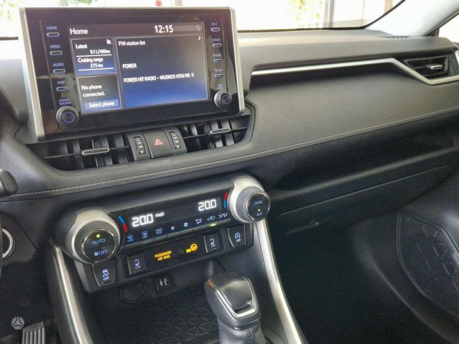 Pelēks Toyota RAV4 2019 Viļņa, ar dzinēja tilpumu 1.99 L un nobraukumu 135 tūkst. km par 22500 €, foto 16 vietnē AUTOMOTO.COM.LV