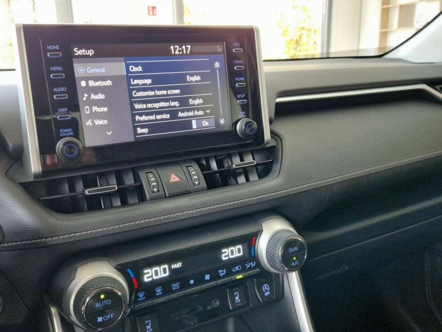 Pelēks Toyota RAV4 2019 Viļņa, ar dzinēja tilpumu 1.99 L un nobraukumu 135 tūkst. km par 22500 €, foto 18 vietnē AUTOMOTO.COM.LV