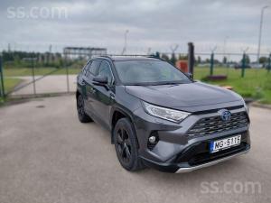 Pelēks Toyota RAV4 2019 Rīga, ar dzinēja tilpumu 2.50 L un nobraukumu 100 tūkst. km par 25410 €, foto 1 vietnē AUTOMOTO.COM.LV
