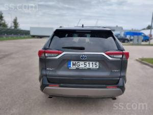 Pelēks Toyota RAV4 2019 Rīga, ar dzinēja tilpumu 2.50 L un nobraukumu 100 tūkst. km par 25410 €, foto 5 vietnē AUTOMOTO.COM.LV