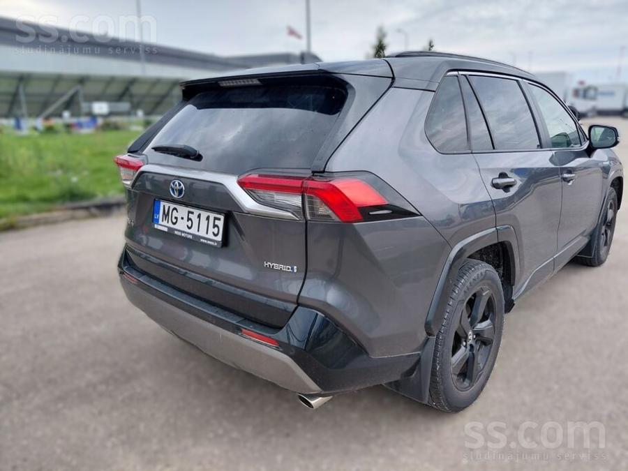 Pelēks Toyota RAV4 2019 Rīga, ar dzinēja tilpumu 2.50 L un nobraukumu 100 tūkst. km par 25410 €, foto 6 vietnē AUTOMOTO.COM.LV