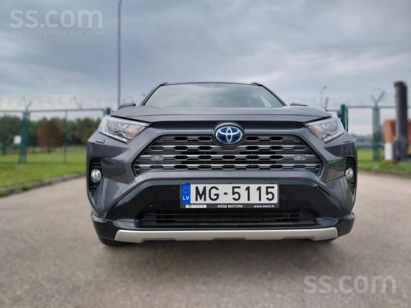 Тойота РАВ 4 2019 в Рига на AUTOMOTO.COM.LV Серый Тойота РАВ 4 2019 в Рига, объемом двигателя 2.50 л и пробегом 100 тыс. км за 25410 €, фото 7 на AUTOMOTO.COM.LV
