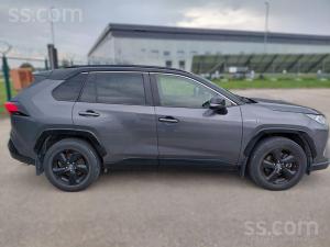 Pelēks Toyota RAV4 2019 Rīga, ar dzinēja tilpumu 2.50 L un nobraukumu 100 tūkst. km par 25410 €, foto 9 vietnē AUTOMOTO.COM.LV