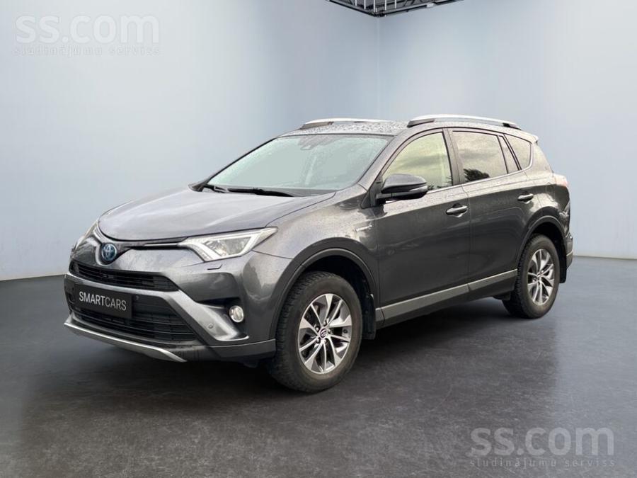 Pelēks Toyota RAV4 2019 Rīga, ar dzinēja tilpumu 2.50 L un nobraukumu 128 tūkst. km par 19500 €, foto 1 vietnē AUTOMOTO.COM.LV