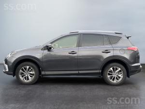 Pelēks Toyota RAV4 2019 Rīga, ar dzinēja tilpumu 2.50 L un nobraukumu 128 tūkst. km par 19500 €, foto 3 vietnē AUTOMOTO.COM.LV