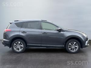 Pelēks Toyota RAV4 2019 Rīga, ar dzinēja tilpumu 2.50 L un nobraukumu 128 tūkst. km par 19500 €, foto 7 vietnē AUTOMOTO.COM.LV