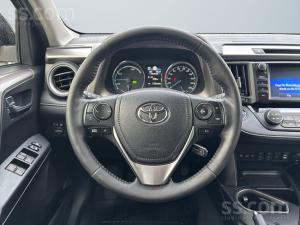 Pelēks Toyota RAV4 2019 Rīga, ar dzinēja tilpumu 2.50 L un nobraukumu 128 tūkst. km par 19500 €, foto 12 vietnē AUTOMOTO.COM.LV
