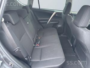 Pelēks Toyota RAV4 2019 Rīga, ar dzinēja tilpumu 2.50 L un nobraukumu 128 tūkst. km par 19500 €, foto 15 vietnē AUTOMOTO.COM.LV