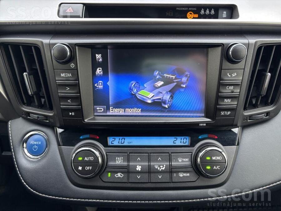 Pelēks Toyota RAV4 2019 Rīga, ar dzinēja tilpumu 2.50 L un nobraukumu 128 tūkst. km par 19500 €, foto 18 vietnē AUTOMOTO.COM.LV