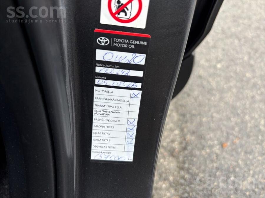 Pelēks Toyota RAV4 2019 Rīga, ar dzinēja tilpumu 2.50 L un nobraukumu 128 tūkst. km par 19500 €, foto 25 vietnē AUTOMOTO.COM.LV