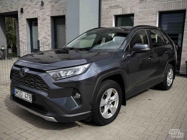 Тойота РАВ 4 2019 в Вильнюс на AUTOMOTO.COM.LV Серый Тойота РАВ 4 2019 в Вильнюс, объемом двигателя 2.00 л и пробегом 209 тыс. км за 18600 €, фото 3 на AUTOMOTO.COM.LV