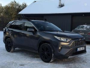 Grey Toyota RAV4 2020 in Rokiskis, with an engine capacity of 1.99 L and mileage of 48 thousand km for 14650 €, photo 9 on AUTOMOTO.COM.LV