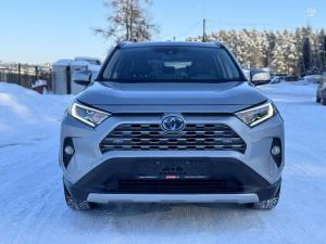 Pelēks Toyota RAV4 2020 Viļņa, ar dzinēja tilpumu 2.49 L un nobraukumu 86 tūkst. km par 25500 €, foto 2 vietnē AUTOMOTO.COM.LV